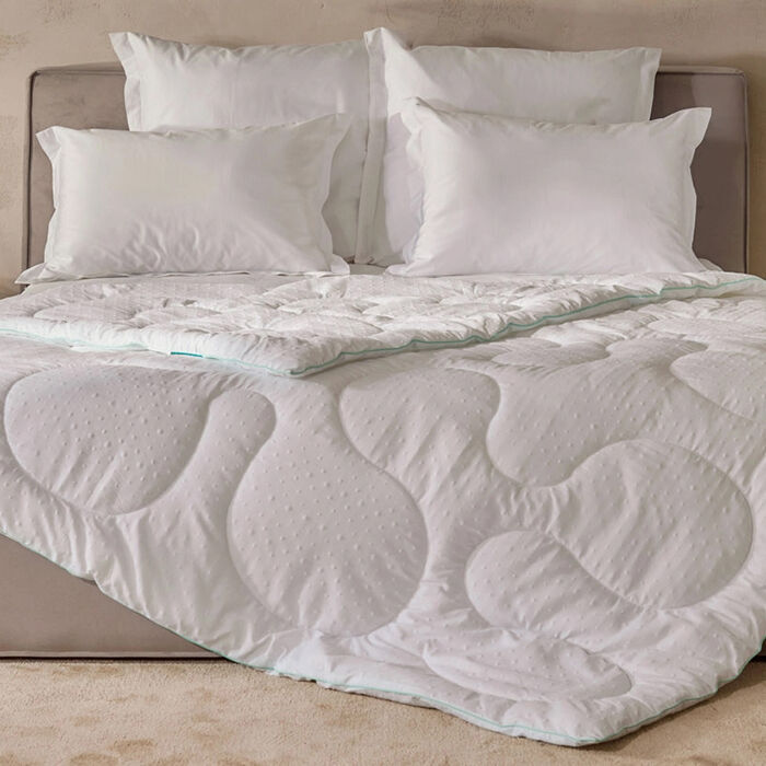 Лучшие одеяла для сна: рейтинг моделей 2025 - Я Покупаю